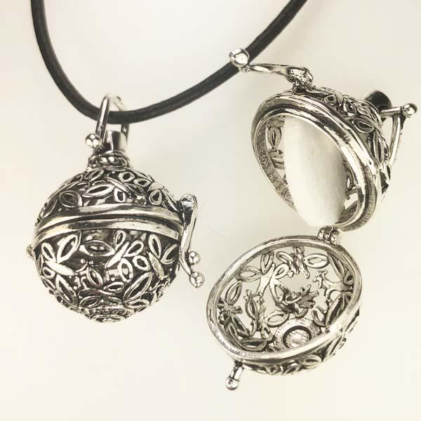 Antique Silver Plate 27x20MM Diffuser Locket